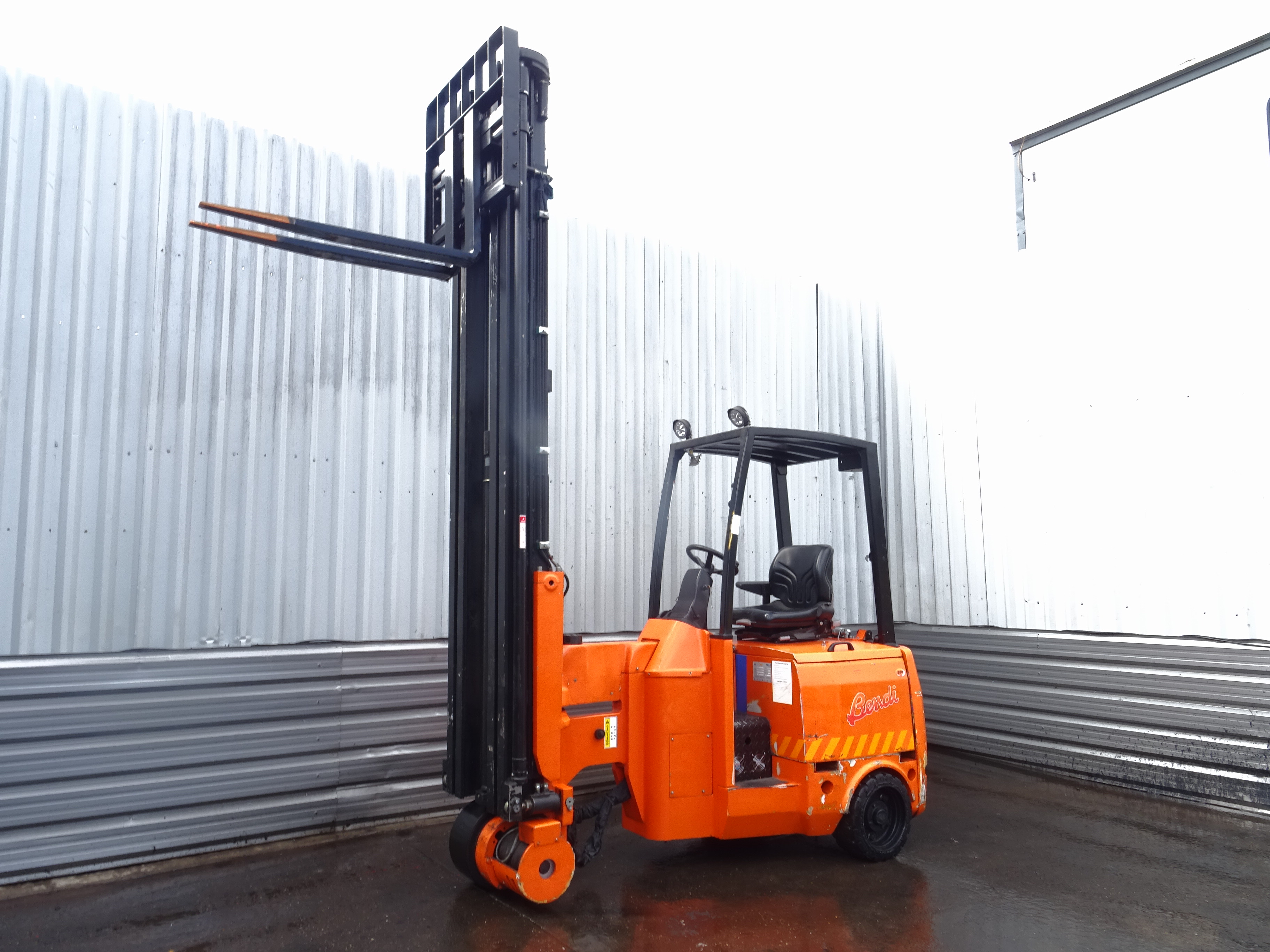 BENDI B318. 8200mm LIFT. YOM 2012. 7699 HOURS