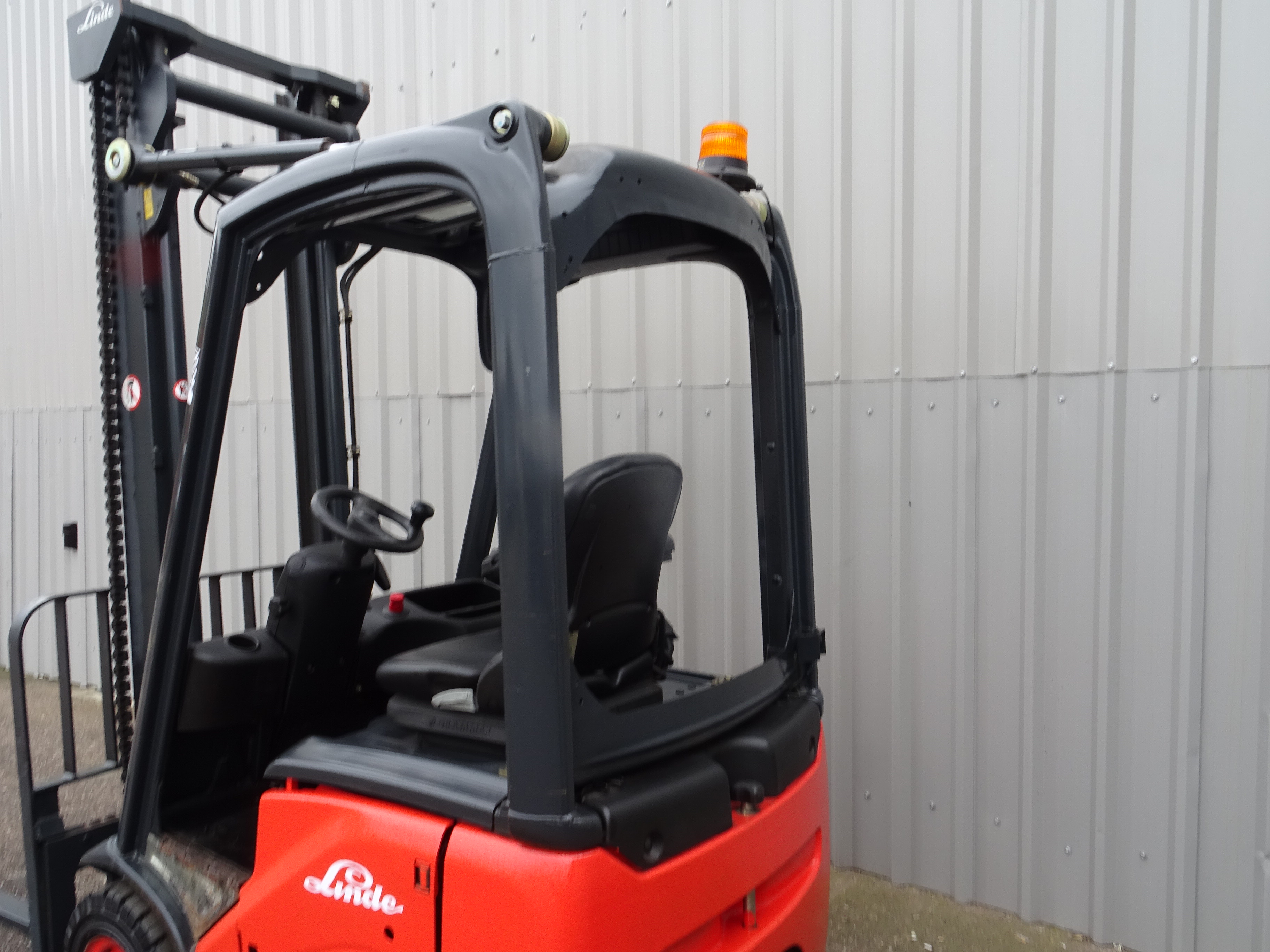 LINDE E12. 3850mm LIFT. YOM 2009. 2261 HRS #2503