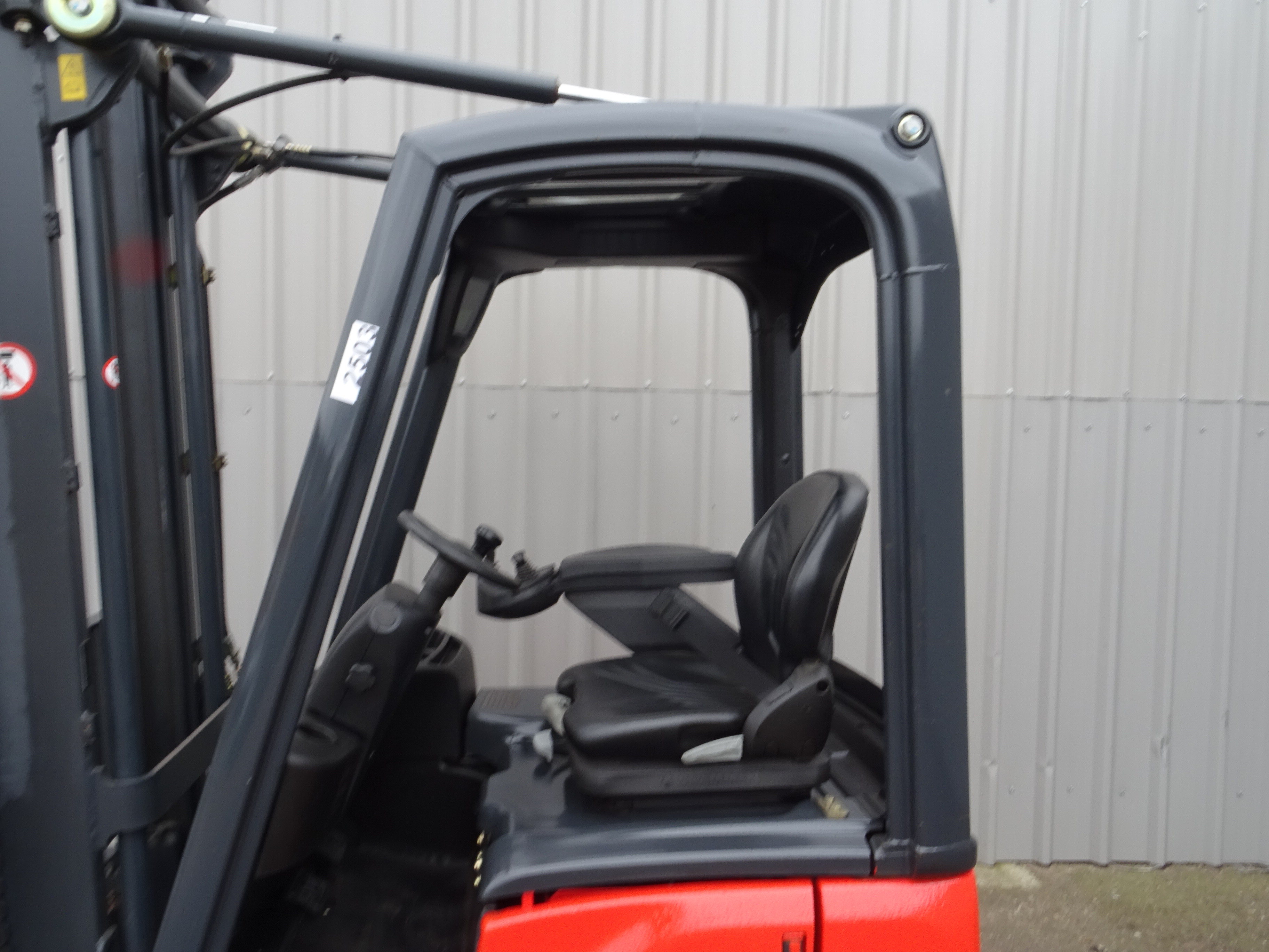 LINDE E12. 3850mm LIFT. YOM 2008. 1805 HRS #2504