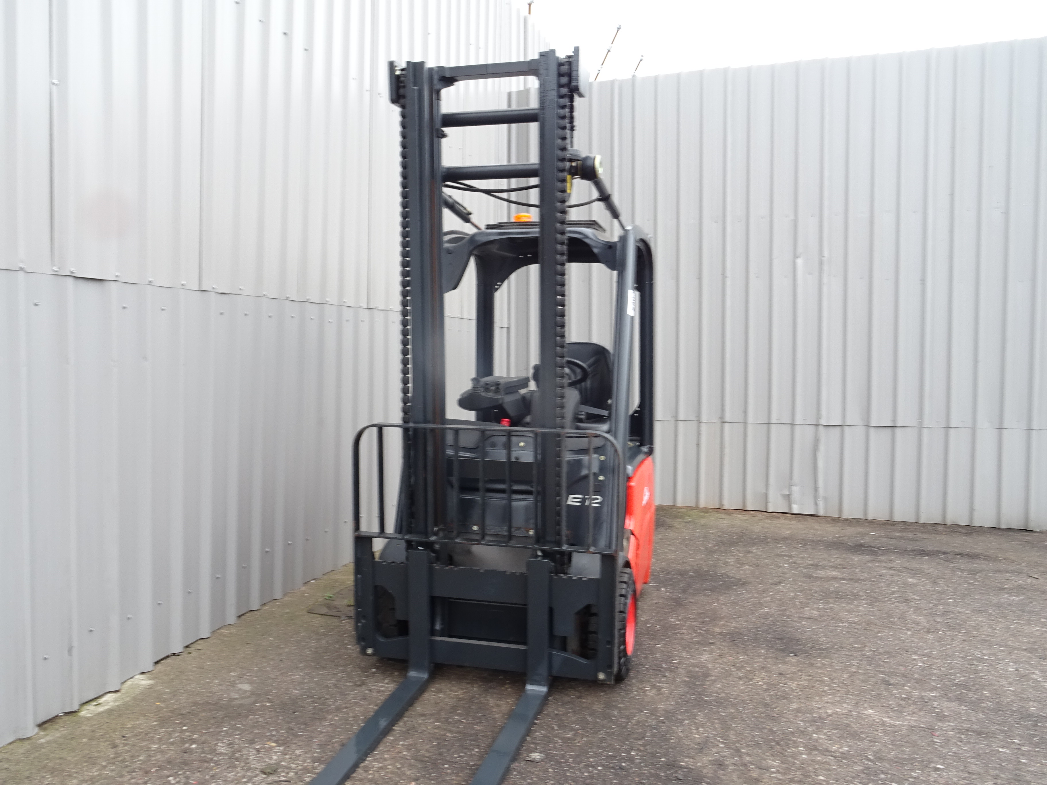 LINDE E12. 3850mm LIFT. YOM 2009. 2261 HRS #2503