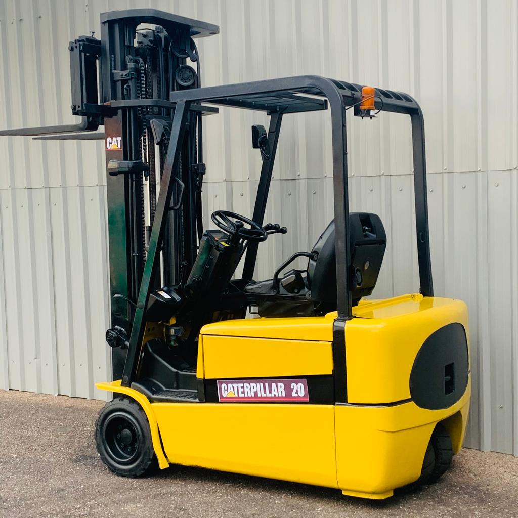 CAT EP20K USED 3 WHEEL ELECTRIC FORKLIFT (#2951)