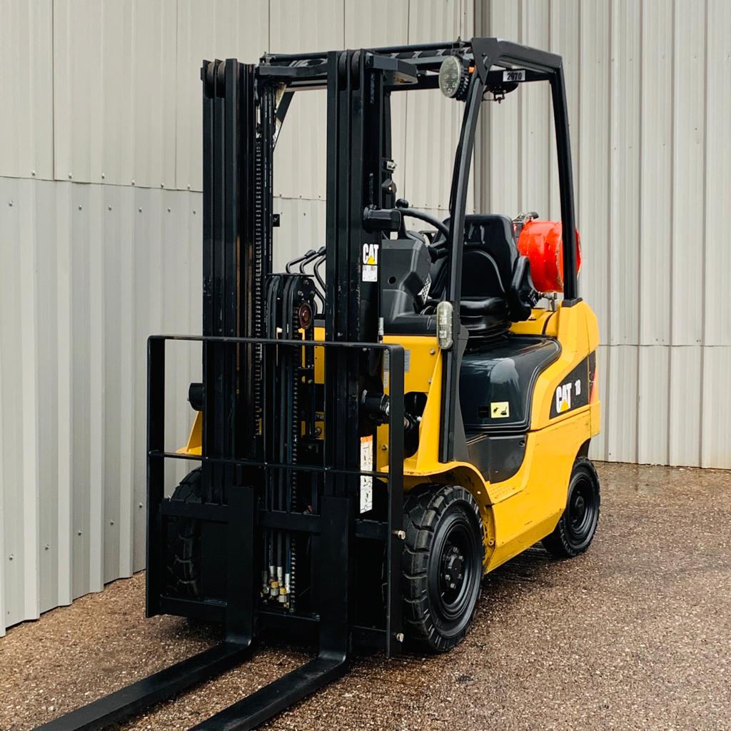 CAT GP18N USED GAS FORKLIFT (#2970)