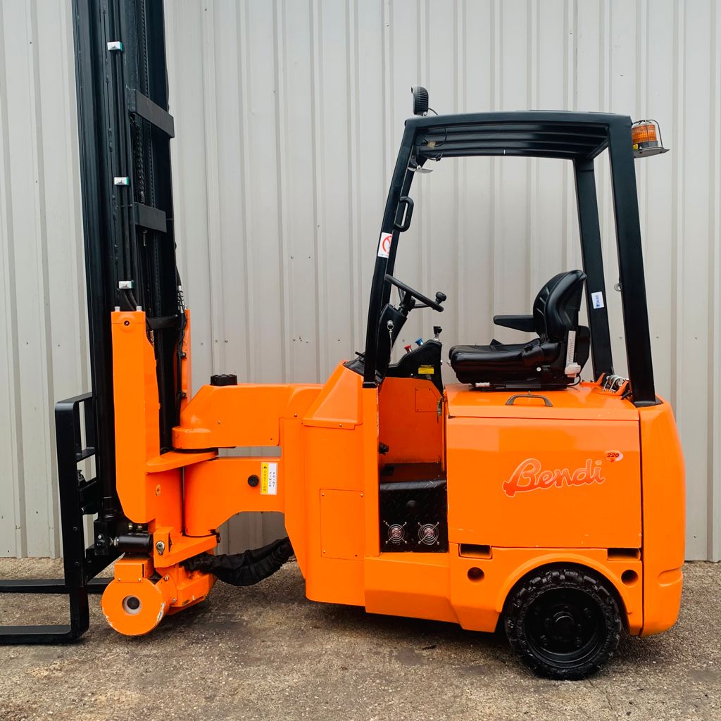 BENDI B318 USED ARTICULATED FORKLIFT (#3660)