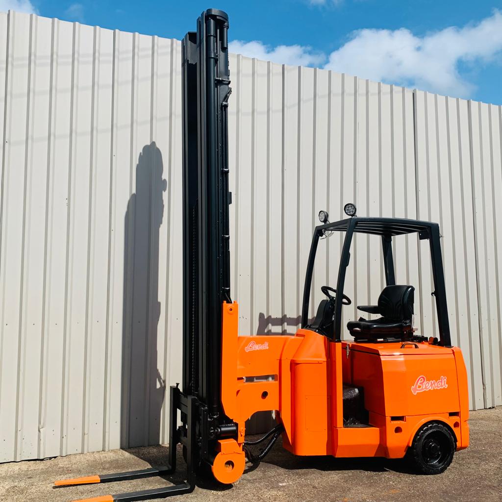 BENDI B318 USED ARTICULATED FORKLIFT (#3661)