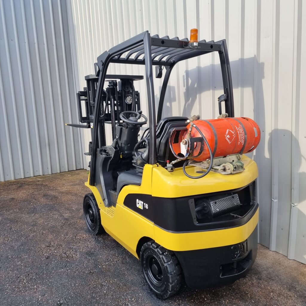 CAT GP18N USED GAS FORKLIFT (#3827)