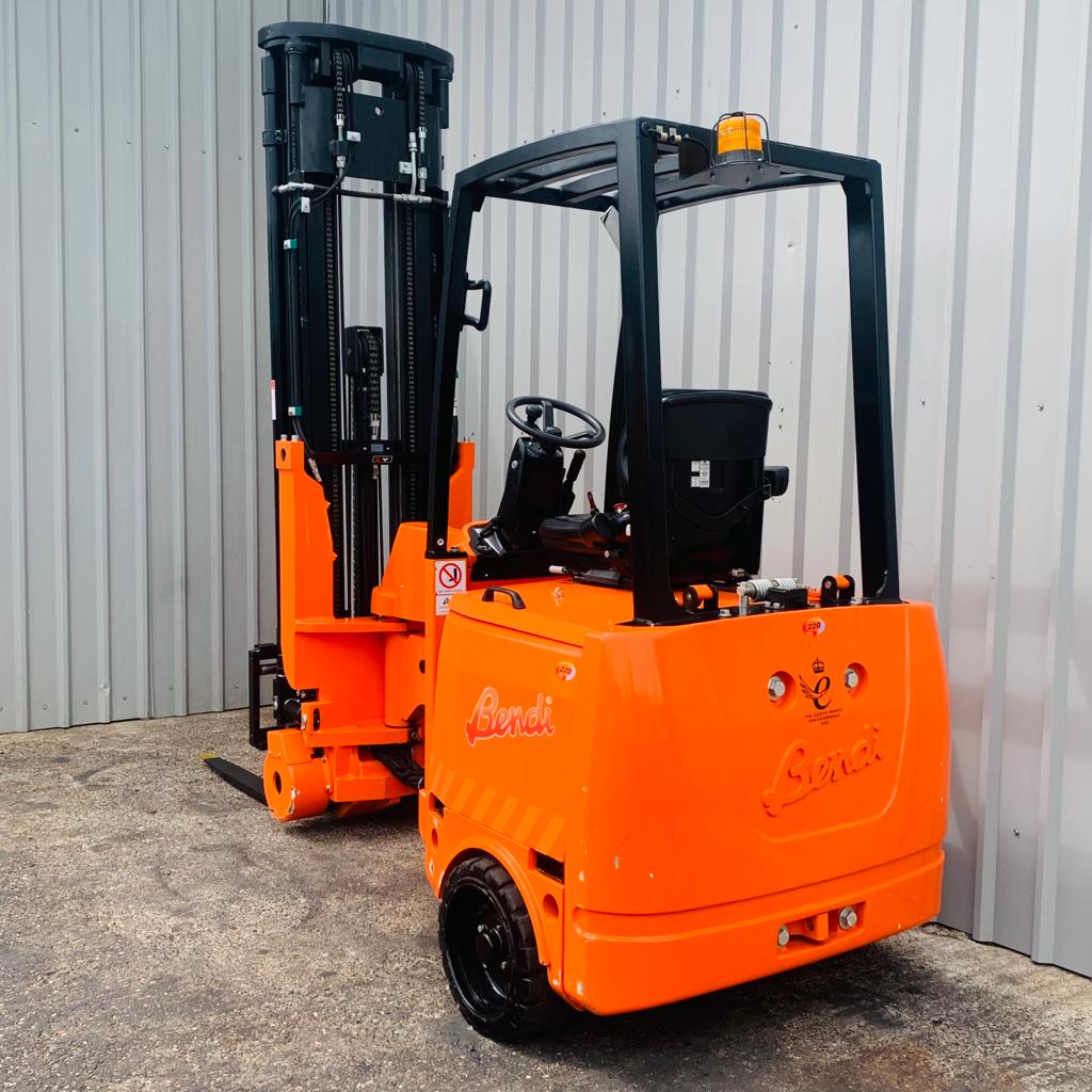BENDI B318-60ss USED ARTICULATED FORKLIFT (#4141)