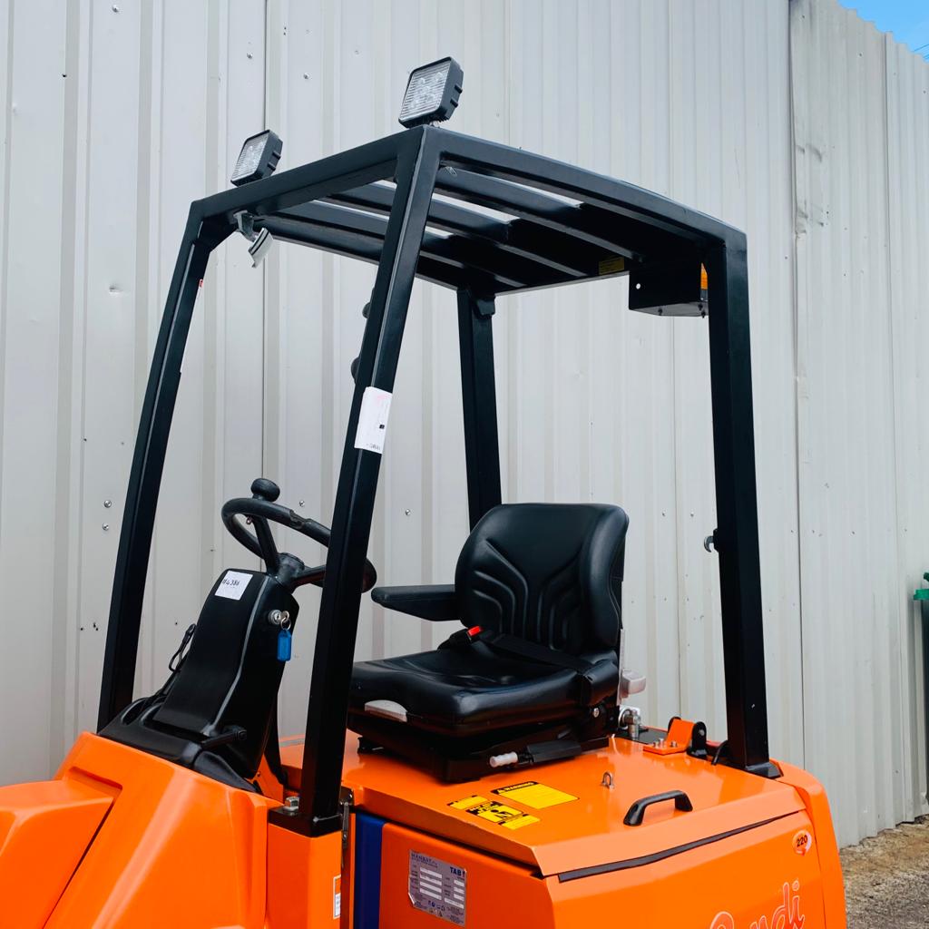 BENDI B318 USED ARTICULATED FORKLIFT - 7200mm lift (#4386)