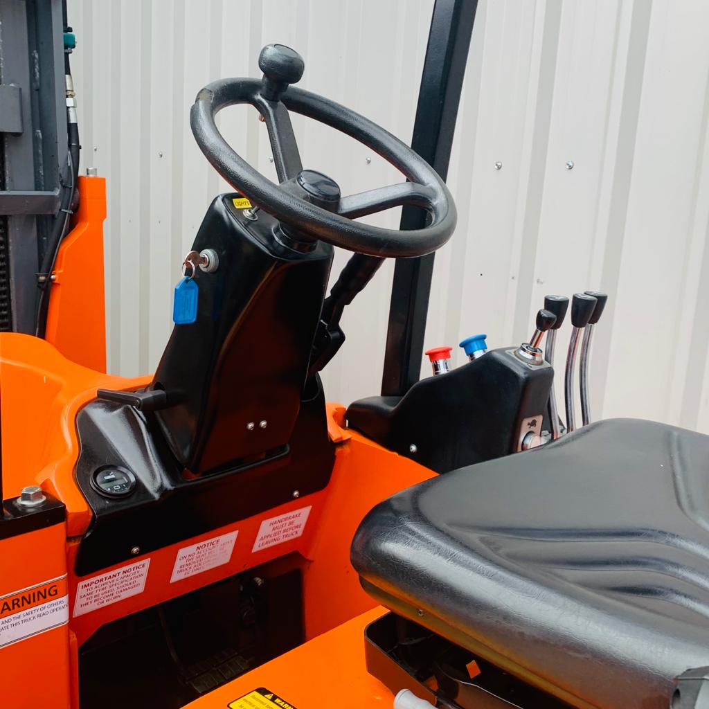 BENDI B318 USED ARTICULATED FORKLIFT - 7200mm lift (#4386)