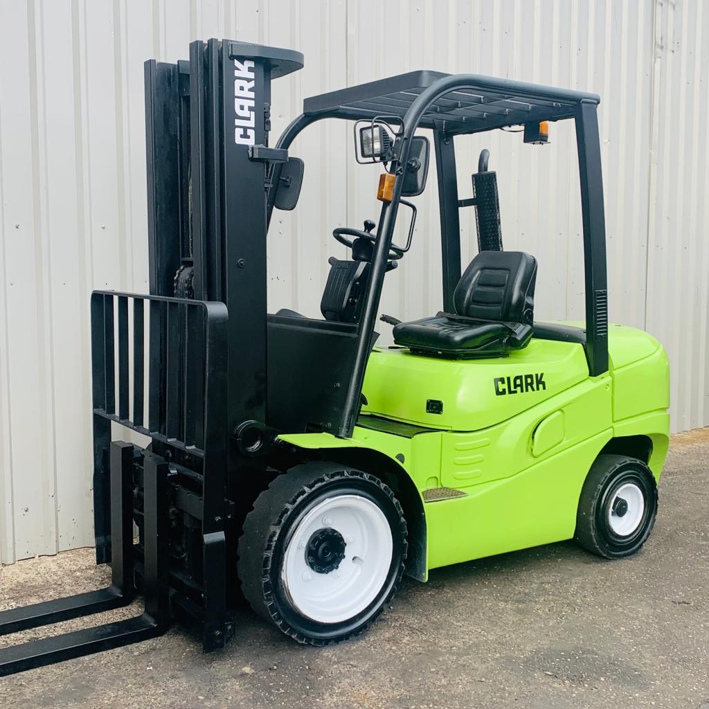 CLARK GTS30D USED DIESEL FORKLIFT (#4362)