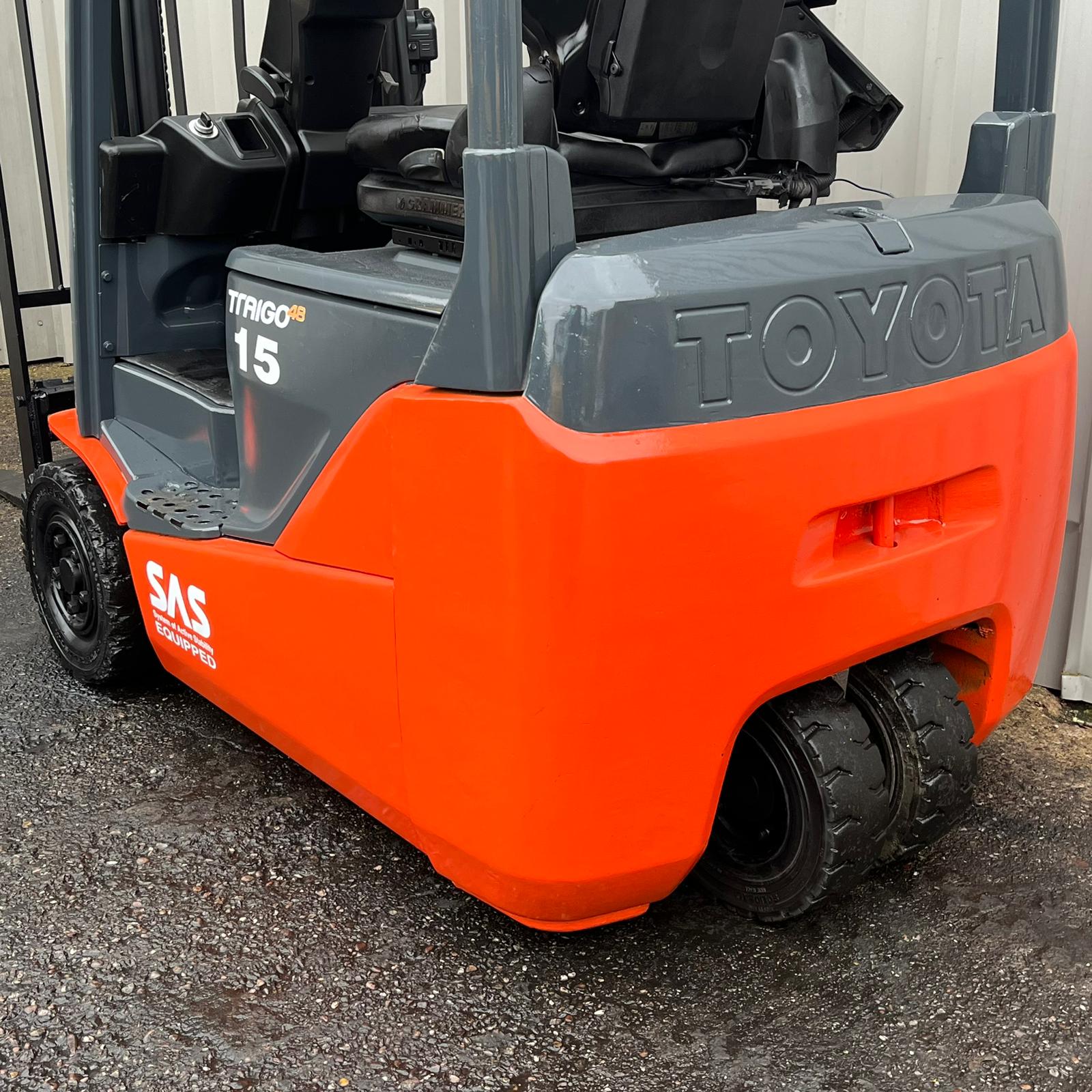 TOYOTA 8FBE15T USED 3 WHEEL ELECTRIC FORKLIFT (#4436)