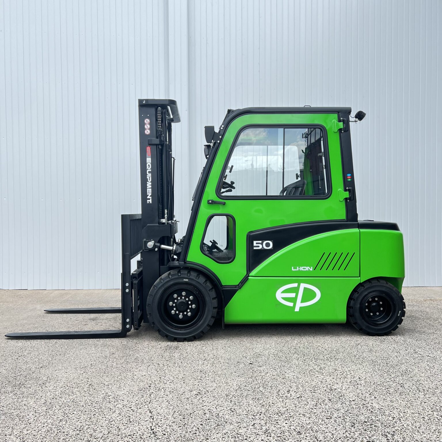 New EP CPD50F8 Lithium Electric Forklift - FULL CAB