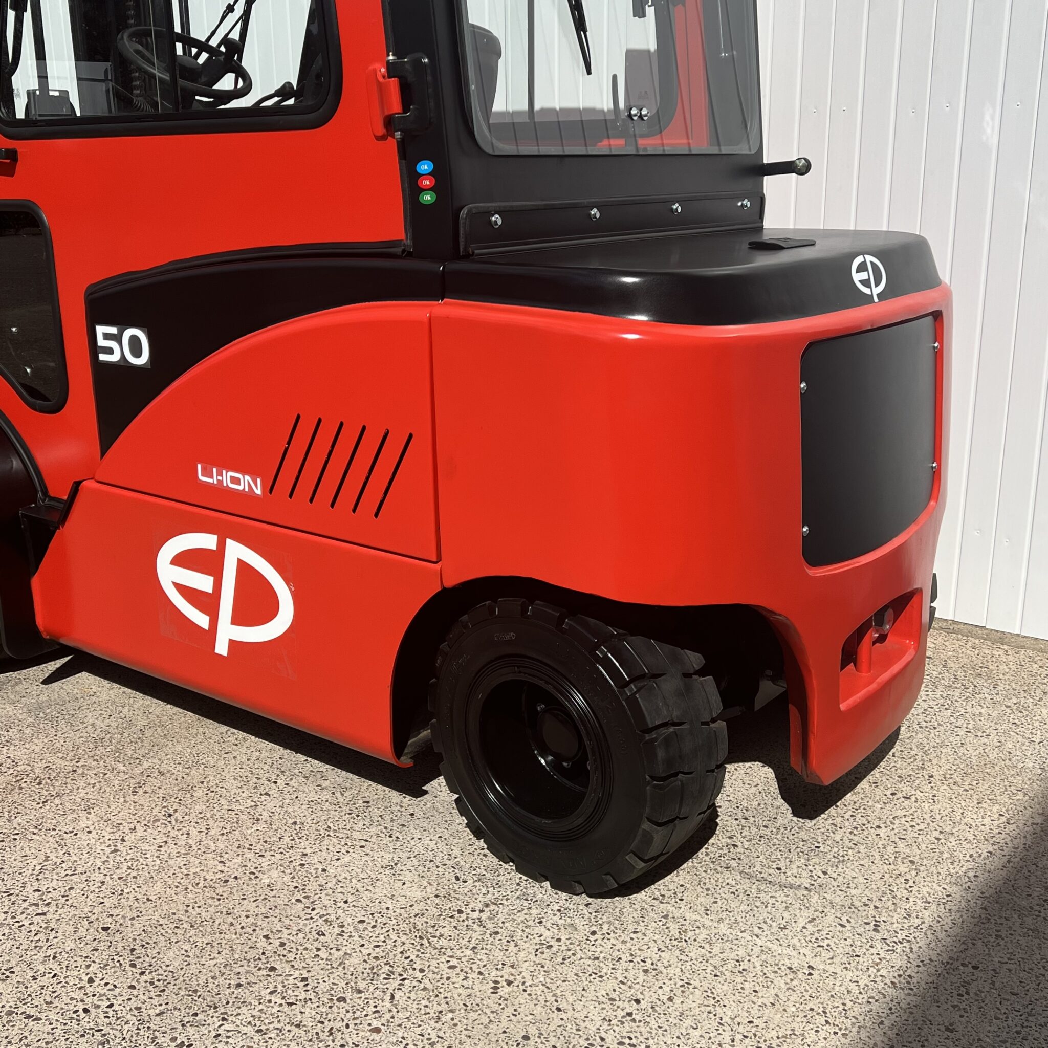 New EP CPD50F8 Lithium Electric Forklift - FULL CAB