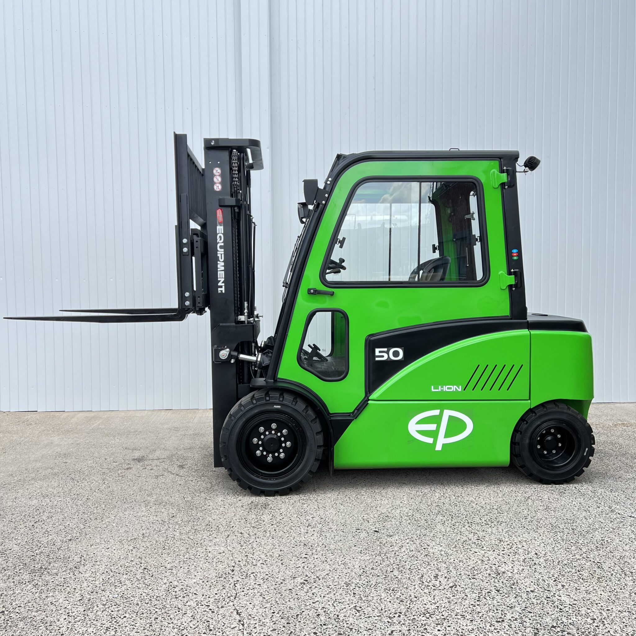 New EP CPD50F8 Lithium Electric Forklift - FULL CAB