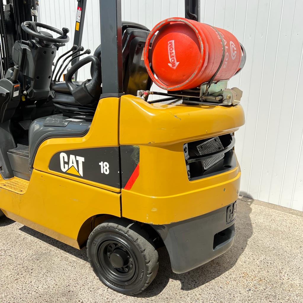 CAT GP18NT USED GAS FORKLIFT (#4704)