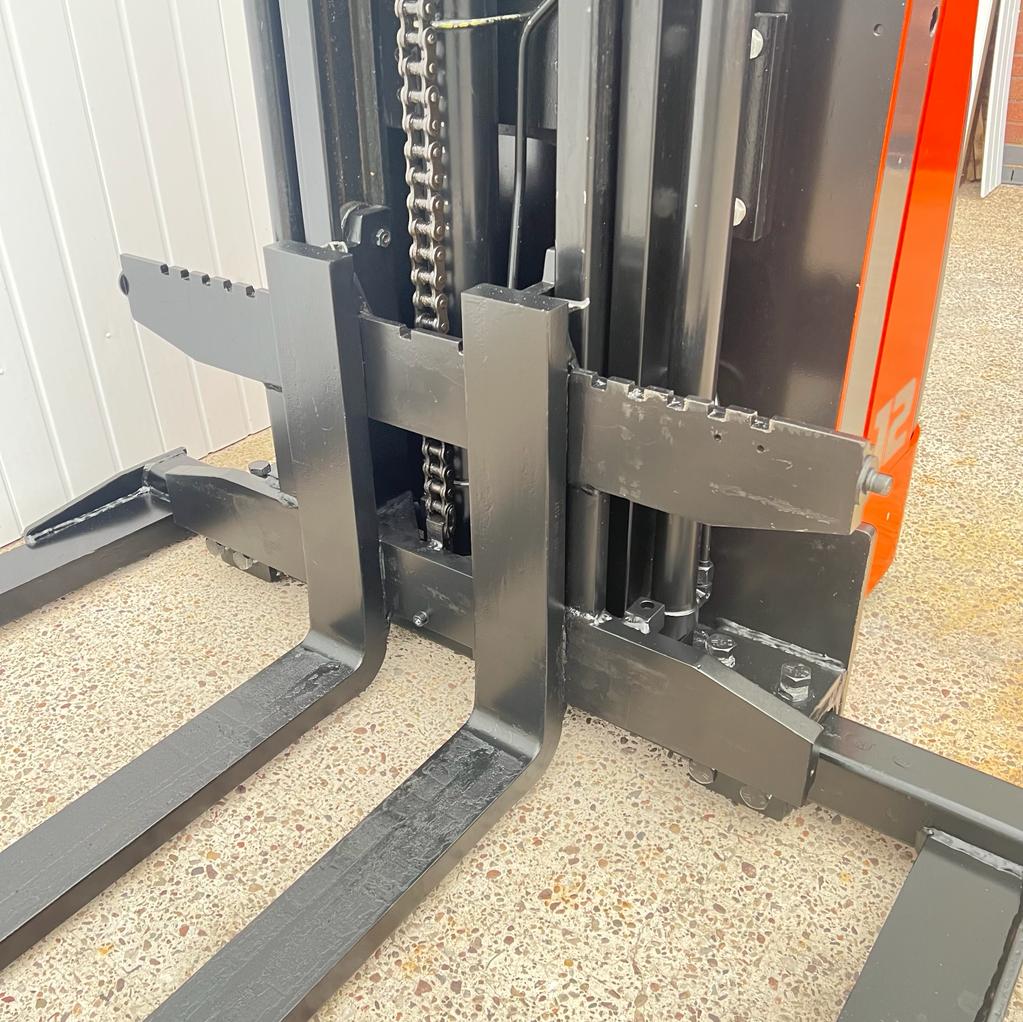 ROCLA SW1200 PALLET STACKER ELECTRIC - 3300mm (#5094)