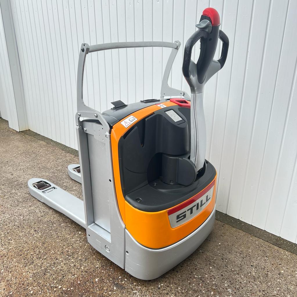 STILL EXU-18 PALLET ELECTRIC FORKLIFT (#5125)