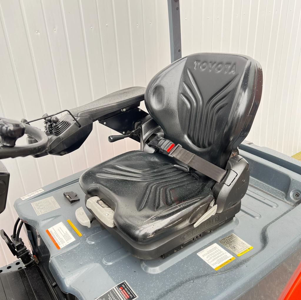 TOYOTA 8FBE16T USED 3 WHEEL ELECTRIC FORKLIFT - 4000MM LIFT (#5147)