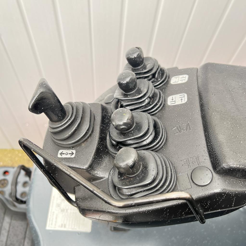 TOYOTA 8FBE16T USED 3 WHEEL ELECTRIC FORKLIFT - 4000MM LIFT (#5147)