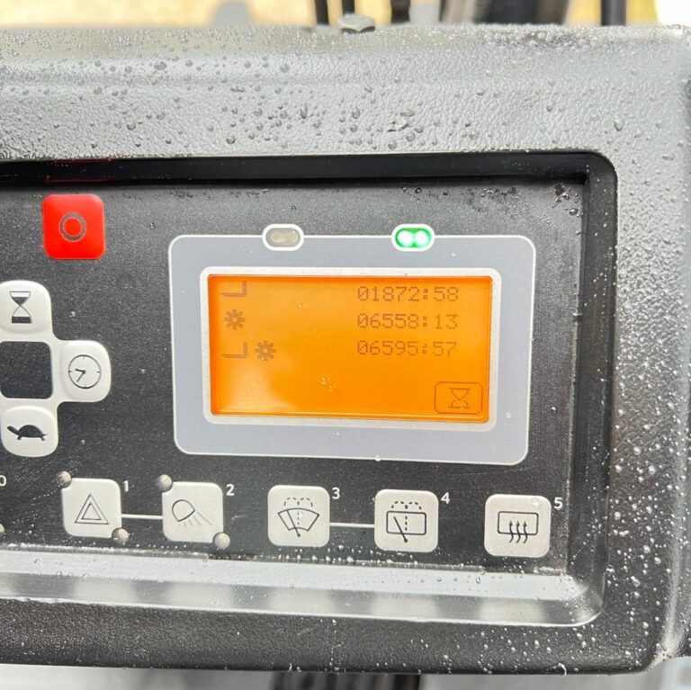 TOYOTA 8FBE16T USED 3 WHEEL ELECTRIC FORKLIFT - 4000MM LIFT (#5147)