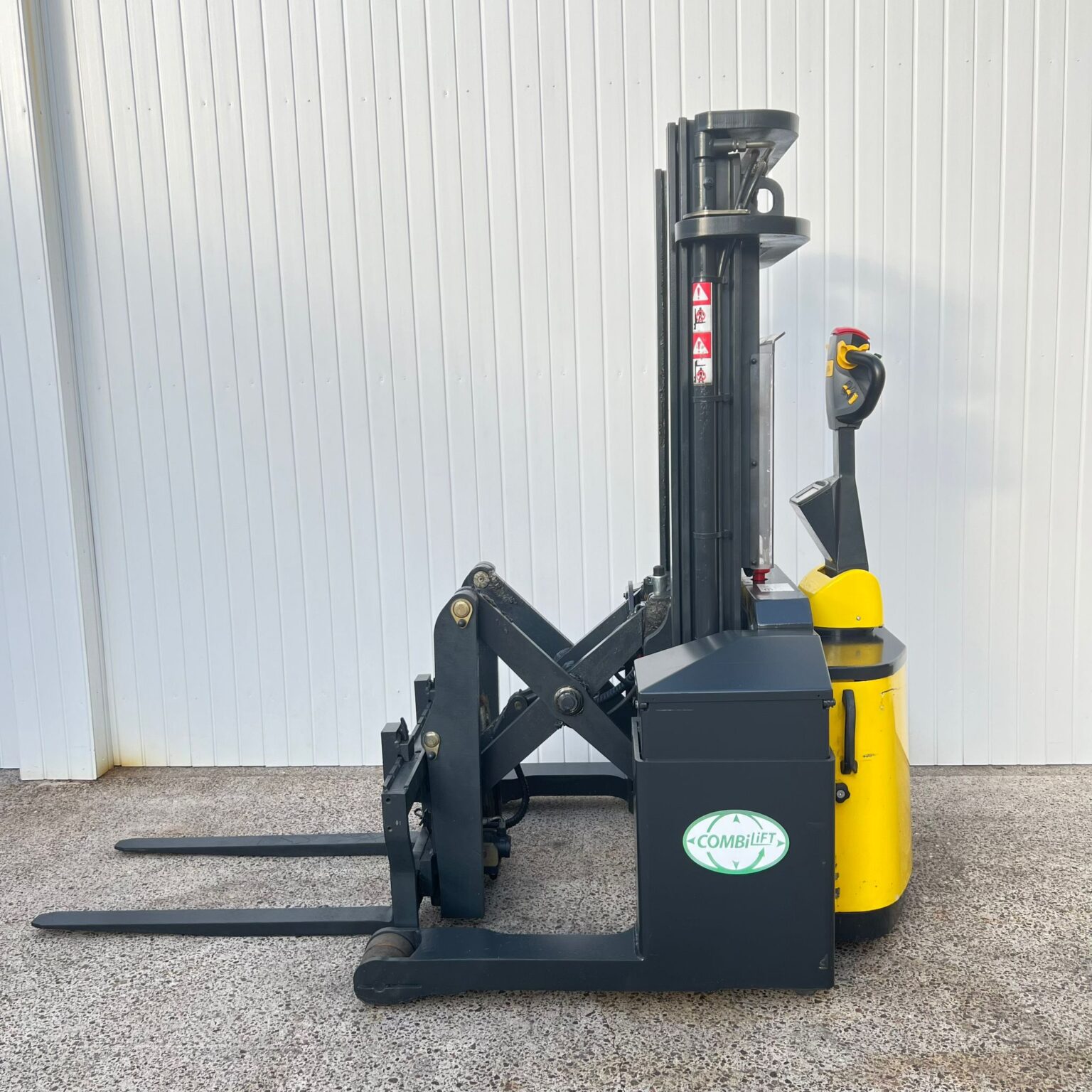 Used Forklifts for Sale - Second Hand Forklifts | Trucks Direct