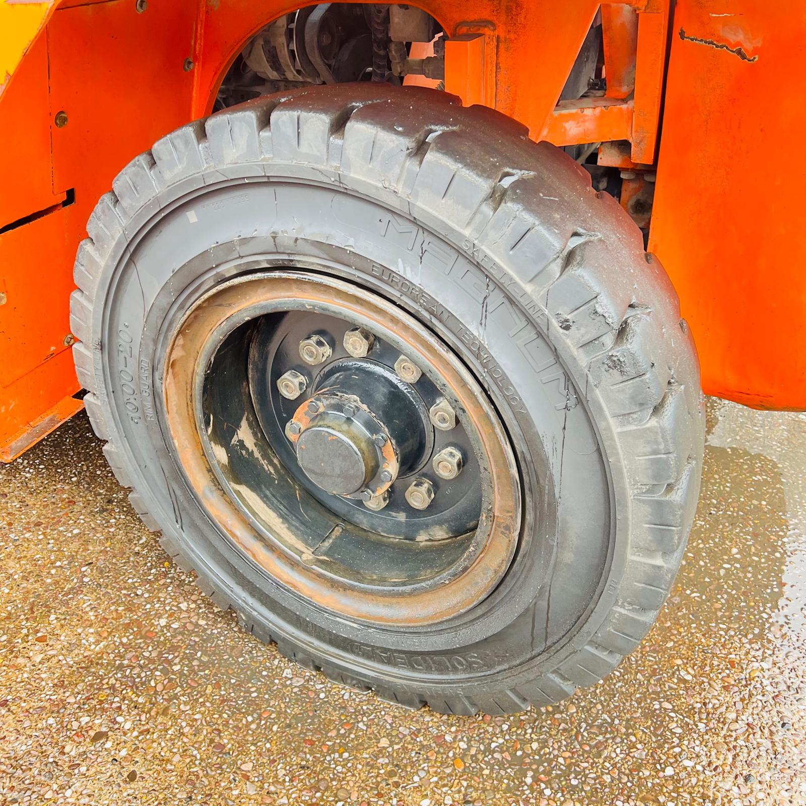 Doosan D110-S Used Diesel Forklift - 6000mm Lift - 11,000kgs - Full cab ...