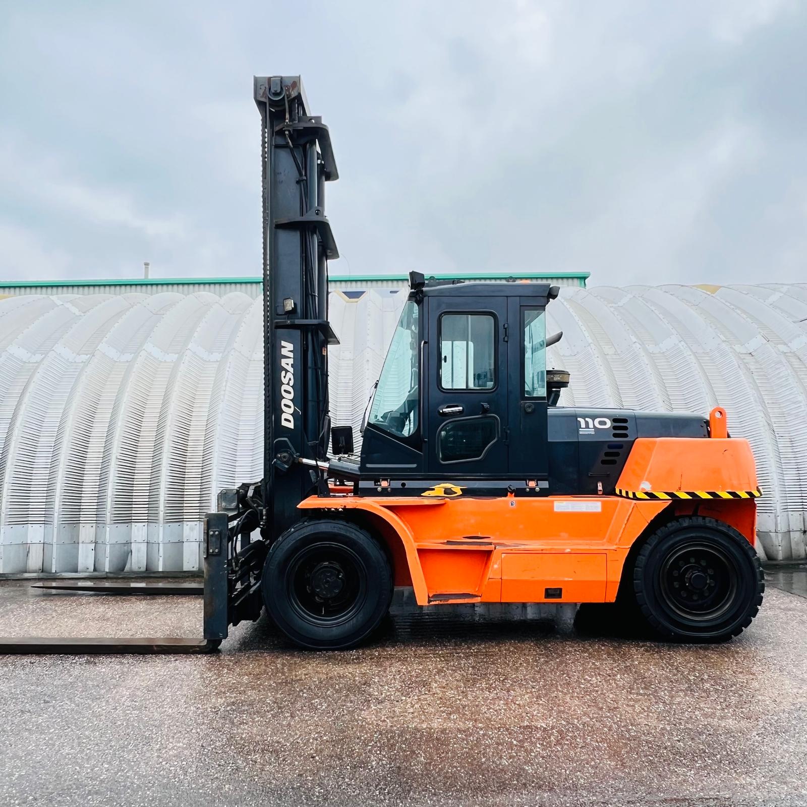 Doosan D110-S Used Diesel Forklift - 6000mm Lift - 11,000kgs - Full cab ...
